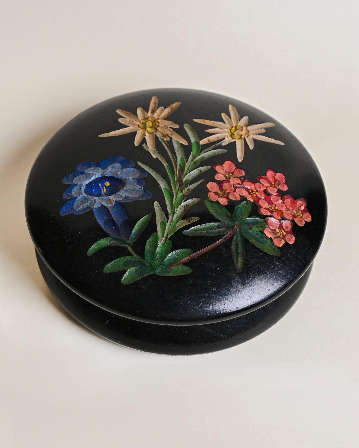 Vintage Hand Carved Flower Trinket Box– PetiteGrand